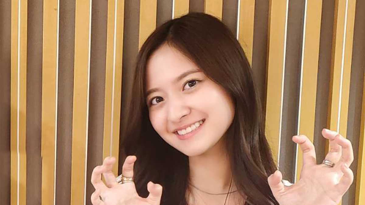 【動画】乃木坂46 金川紗耶 “きつねダンス”を踊ってみた ニッポン放送 News Online